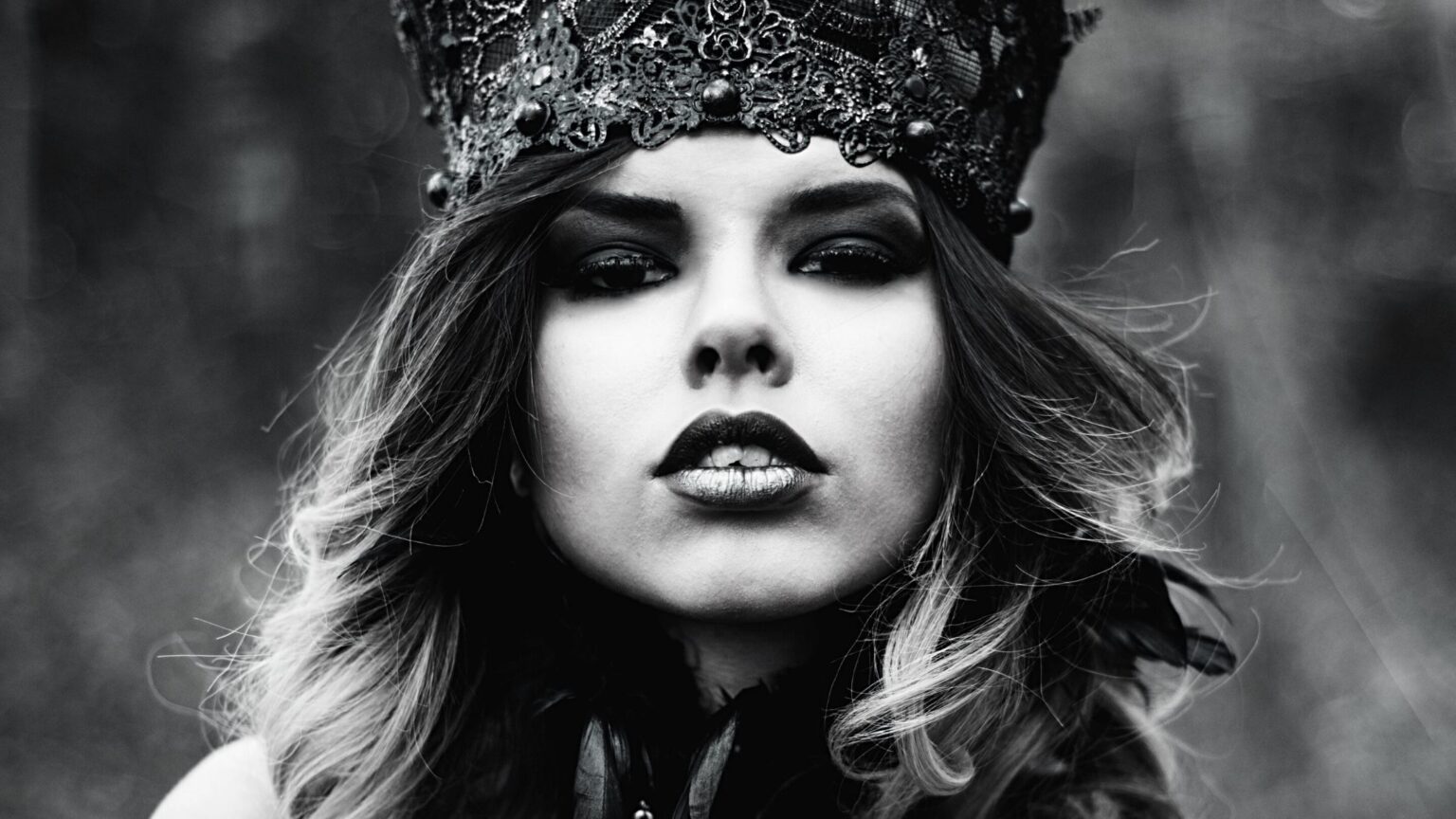 3 Frustrating Tropes in Paranormal Romance Books - Emmarie Hodge